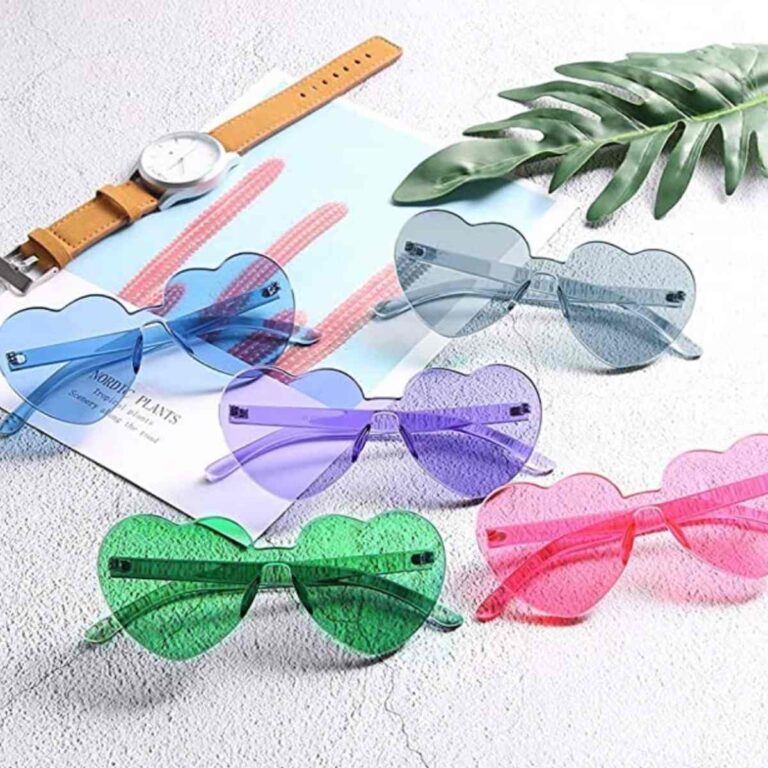 Best Trendy Glasses for Teenage Girl Style - momma teen