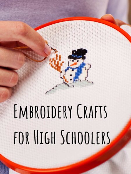 41 Christmas Activities for High School Students - momma teen