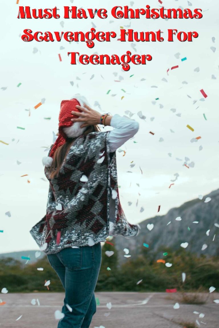 21 Must Have Christmas Scavenger Hunt for Teenager - momma teen