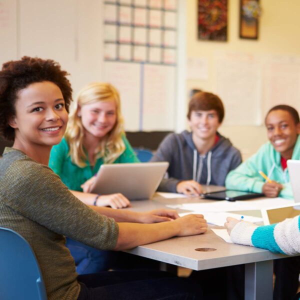 41 Great Icebreakers Activities for High School Students - momma teen