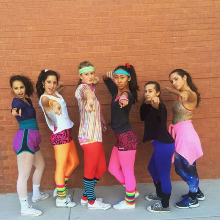 Stellar Throwback Day Outfits You Need To See - momma teen