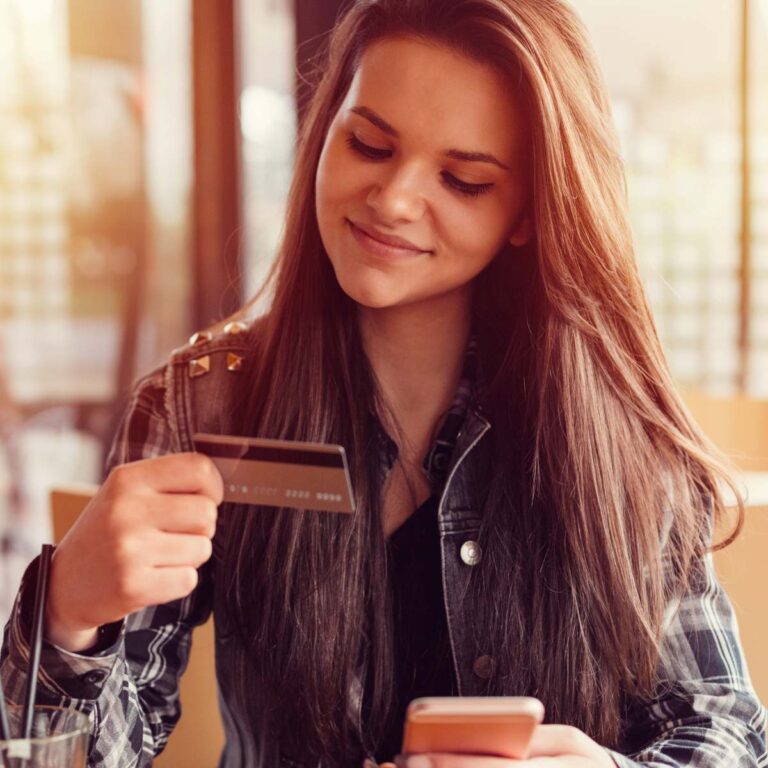 29 Credit Tips for Teens To Build Credit Today - momma teen